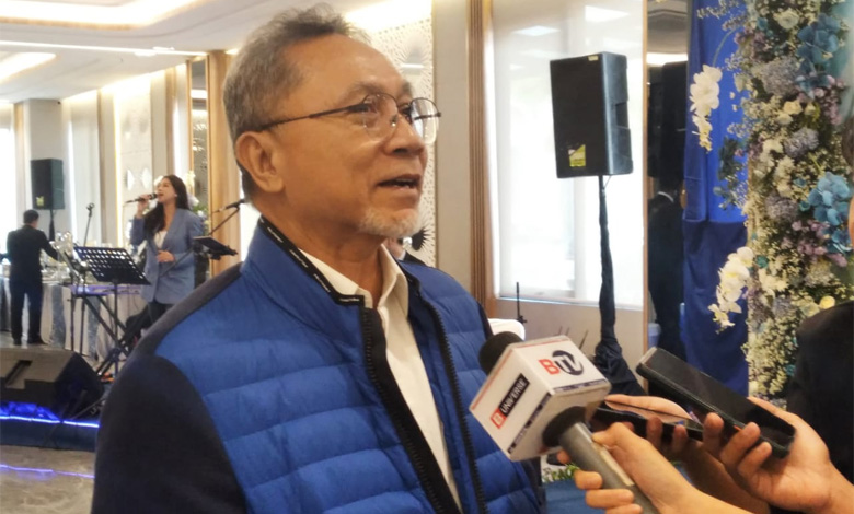 Zulhas Klaim Jokowi dan Gibran Jadi Keluarga PAN Usai Tak Dianggap PDIP ... Zulhas Klaim Jokowi dan Gibran Jadi Keluarga PAN Usai Tak Dianggap PDIP ...
